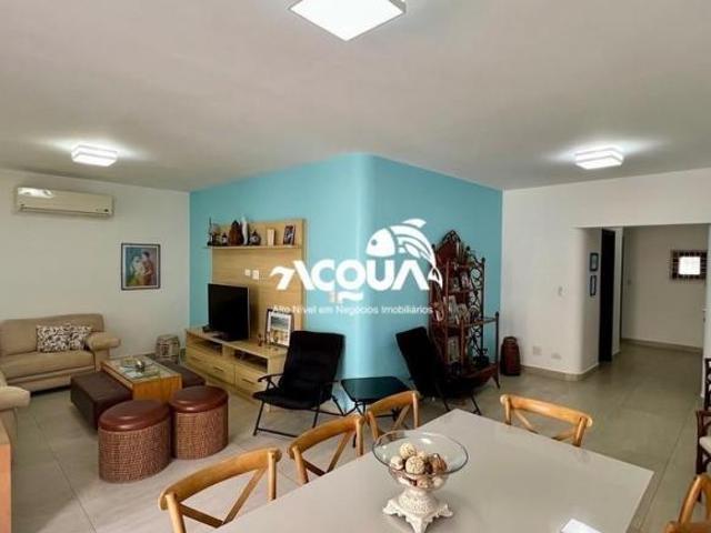 Imóvel de 3 suítes, 1 quadra da praia