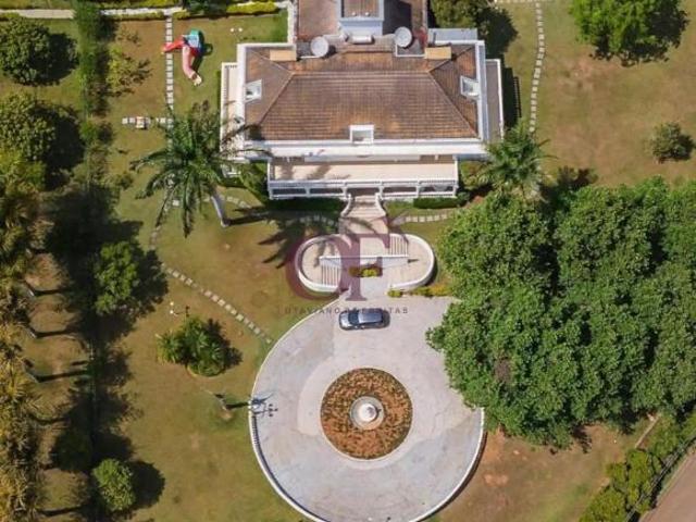 Imóvel de Alto Padrão com 10 Suítes, Lazer Completo e Natureza Preservada