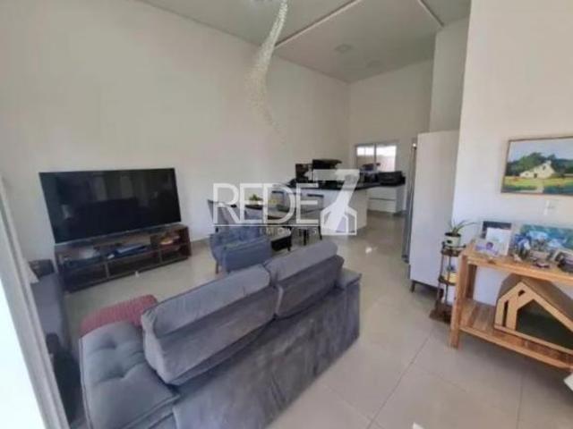 Imóvel de alto padrão: Casa em condomínio com 3 suítes e 4 vagas na cidade de Hortolândia SP no Parq