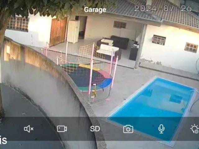 Imóvel de Alto Padrão à Venda em 3 quartos, 1 suíte, 2 salas, 3 banheiros, 2 vagas, 295m²