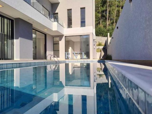 Imóvel de Alto padrão no Condomínio Quintas da Boa Vista: Casa com 3 suítes e 280 m² em Atibaia SP!