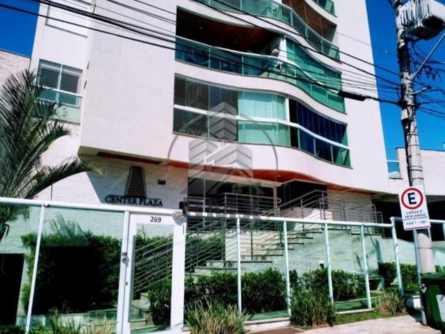 Imóvel de Alto Padrão no Jardim Paulistano: 3 quartos, 2 suítes, 2 salas, 4 banheiros, 2 vagas, 122