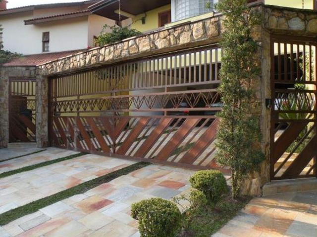 Imovel de alto padrao, 4 suites com piscina no Parque dos Principes