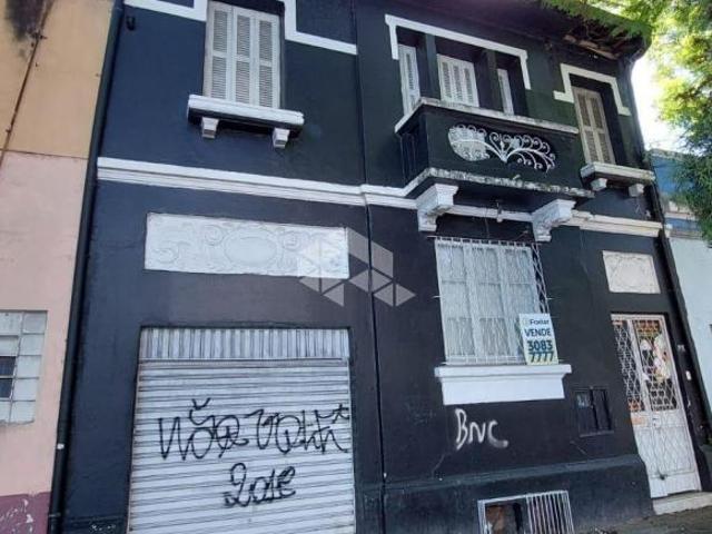 imóvel de esquina bem localizado