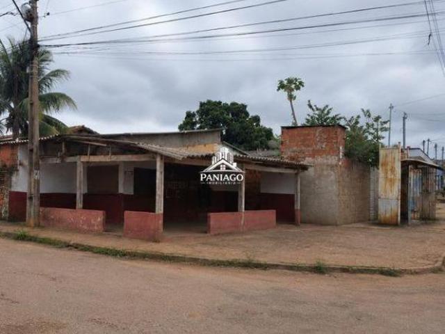 Imóvel de Esquina com, Ponto Comercial, casa e Amplo Terreno