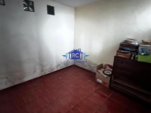 Imovel de oportunidade para investimento.. situada em lote de esquina medindo aproximadamente 300