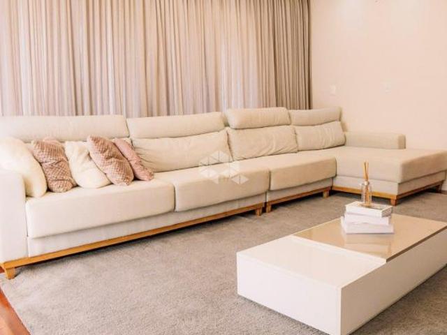 Imóvel de Luxo à Venda em Nova Petrópolis: Casa com 5 Dormitórios, Piscina Aquecida e Quiosque