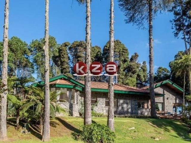 Imóvel de luxo à venda em Campos do Jordão SP: Casa com 6 quartos, 4 suítes, 3 salas e 8 banheiros n