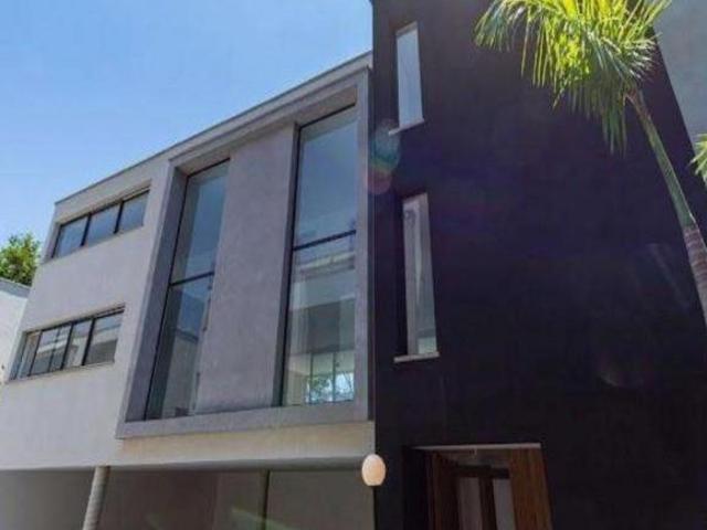 Imóvel de Luxo à Venda em Condomínio no Jardim Cordeiro, São Paulo 4 Quartos, 4 Suítes, 6 Banheiro