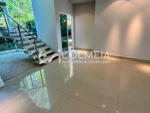 Imóvel de Luxo à Venda em Indaiatuba SP: Residência com 6 Quartos, 6 Suítes, 3 Salas e 648,31m² no C
