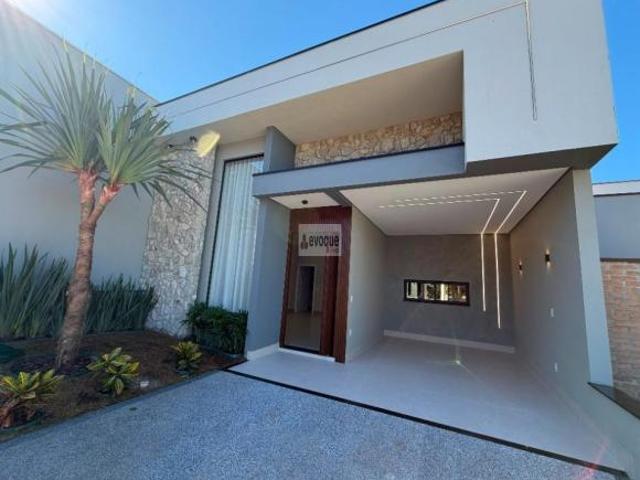 Imóvel de luxo com 3 suítes em condomínio de alto padrão em Indaiatuba SP: Casa moderna com piscina
