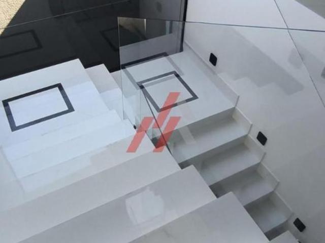 Imóvel de luxo com 4 quartos e 4 suítes à venda em excelente localização no bairro de Aldeia da Serr