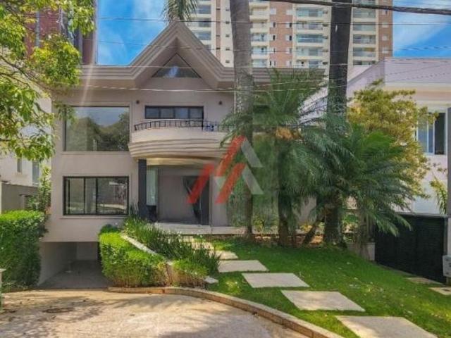 Imóvel de Luxo em Alphaville Residencial Plus: Casa com 4 suítes, 3 salas e 630m² de área Venda ou