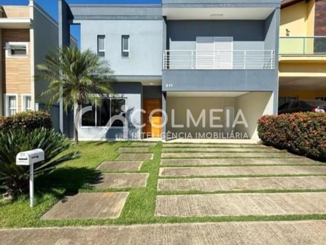 Imóvel de luxo em condomínio exclusivo: casa com 4 quartos e 4 suítes no Jardim Residencial Dona Luc