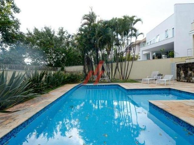 Imóvel de luxo em condomínio exclusivo no Tamboré, Santana de Parnaíba SP: 4 quartos, 4 suítes, 3 sa