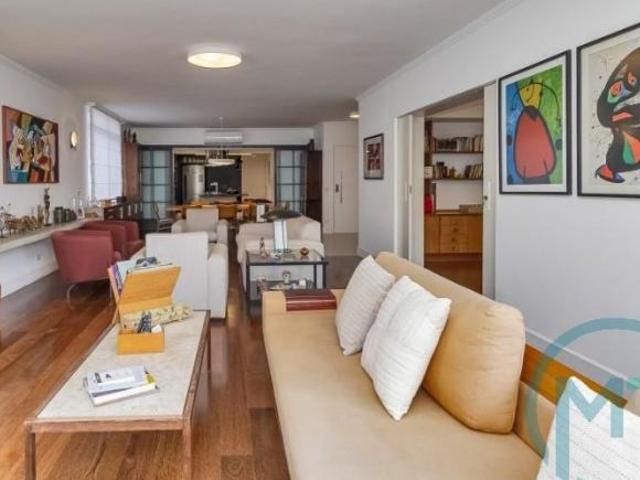 Imóvel de Luxo em Higienópolis: Apartamento de 3 Quartos, 2 Suítes e 270m² Ven