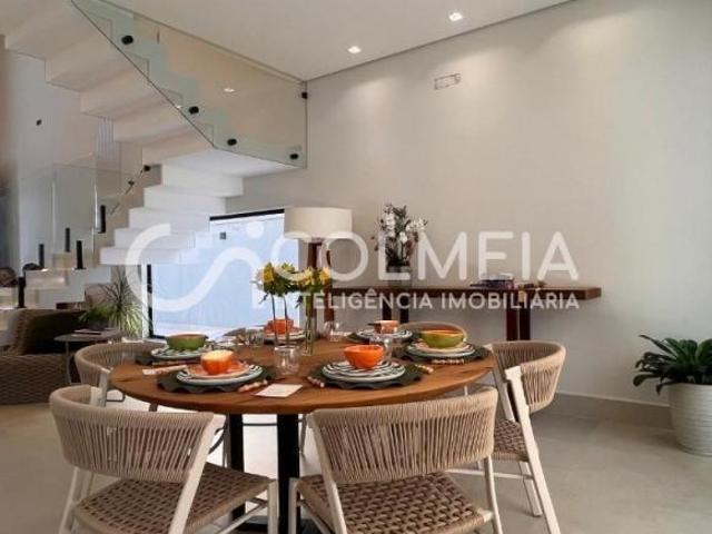 Imóvel de luxo no Jardim Reserva Bom Viver: Casa em condomínio com 4 quartos, 4 suítes e 270m² em In