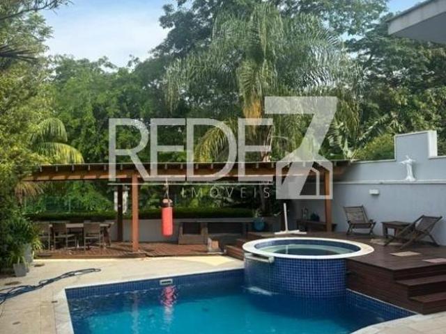 Imóvel de luxo no Swiss Park: 3 quartos, 3 suítes, 2 salas, 6 banheiros, 4 vagas de garagem e 317m²