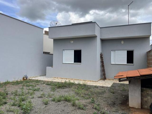 Imóvel em Boituva: Casa no Bairro Vila dos Ipês