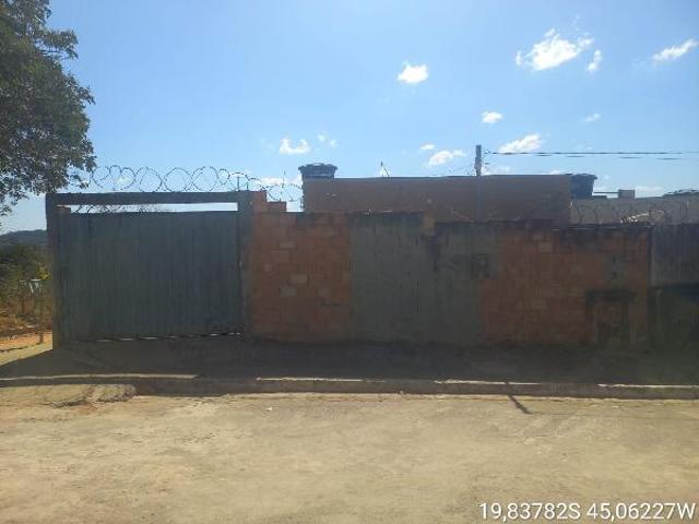 Imóvel em ótima região — Casa no Taninha Saldanha, Nova Serrana MG, Nº 412, 1 vaga, 140m² | Venda Online