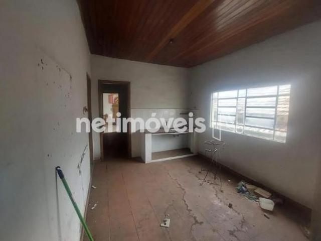 Imóvel em lote de 350 m²  no nobre Carlos Prates – Há minutos do Centro