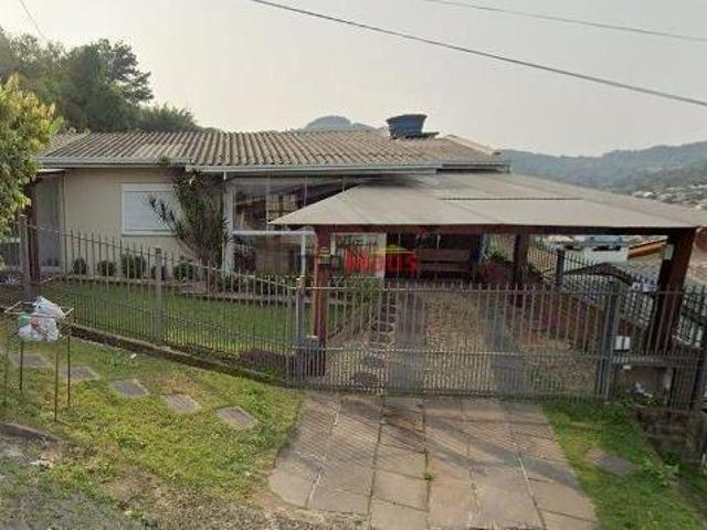 Imóvel em Viaduto, Igrejinha: casa disponível para venda!