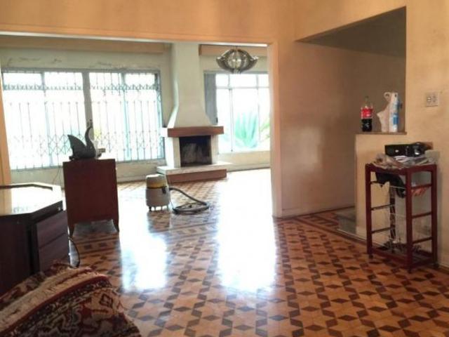 Imóvel exclusivo na Vila Ipojuca, São Paulo SP: 4 quartos, 2 suítes, 4 banheiros, 16 vagas de garage