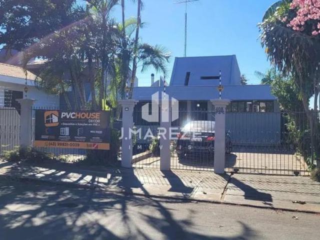 Imóvel Exclusivo no Bairro 28: Casa de Alto Padrão com Lareira + Barracão de 144m²
