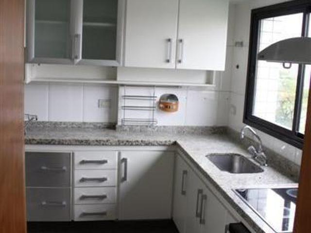Imóvel Exclusivo: Apartamento de Luxo com 5 Quartos e 4 Suítes no Bosque da Saúde, São Paulo SP!