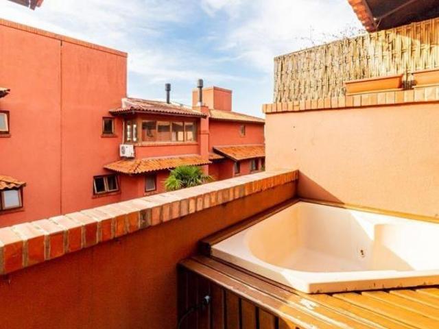 Imóvel exclusivo em condomínio de luxo em Chácara das Pedras, Porto Alegre RS: 3 quartos, 1 suíte, 4