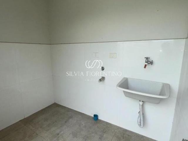 Imóvel imperdível: Casa em condomínio à venda em Taubaté SP, Residencial Ouroville. 3 quartos, 1 suí