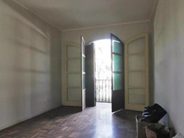 Imóvel Imperdível na Vila Inah: Sobrado com 4 Quartos, 1 Suíte, 4 Banheiros e 3 Vagas de Garagem, em