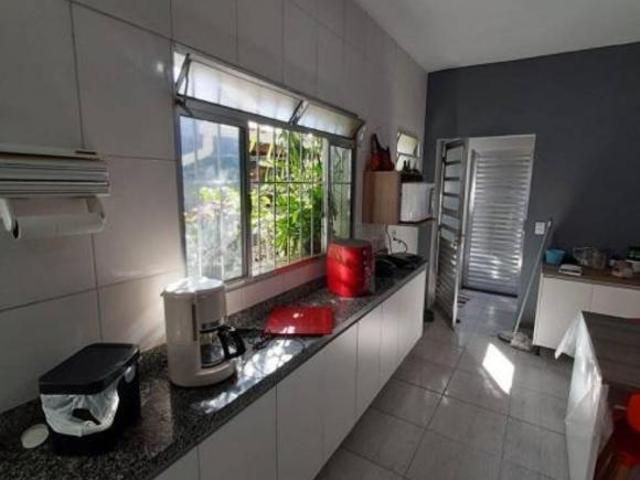 Imóvel incrível à venda em Bragança Paulista SP: Casa com 3 quartos, 1 sala e 3 banheiros no Centro