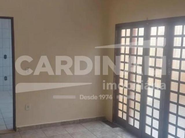 Imóvel localizado no bairro Jardim Medeiros em São Carlos