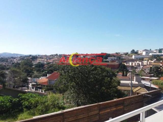 Imóvel novo com 3 suítes, móveis planejados, espaço gourmet e vista para a serra e cidade