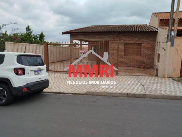 Imóvel no Centro de Araçoiaba da Serra SP: 4 quartos, 2 suítes, 2 salas: Imperdível!