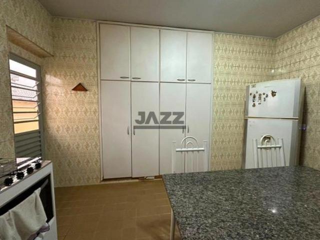 IMÓVEL NO CENTRO DE CAÇAPAVA ESPAÇO E CONFORTO EM UM ÚNICO IMÓVEL