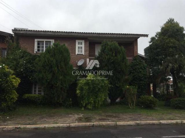 IMÓVEL NO CENTRO DE GRAMADO!