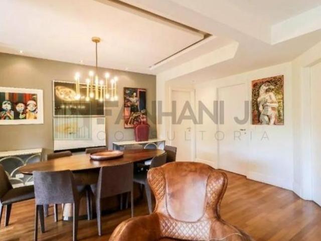 Imóvel no Jardim Guedala: Apartamento com 2 suítes, 3 salas e 3 vagas na cidade de São Paulo SP