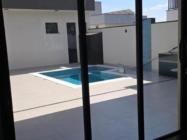 Imóvel no Jardins Di Roma: Casa em Condomínio com 3 suítes e 208m² em Indaiatuba SP