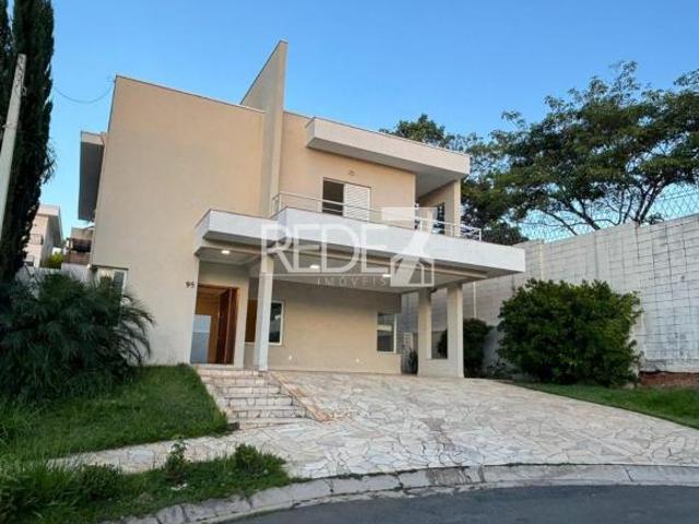 Imóvel no Swiss Park: casa com 4 suítes, 6 banheiros e 400m² Campinas SP