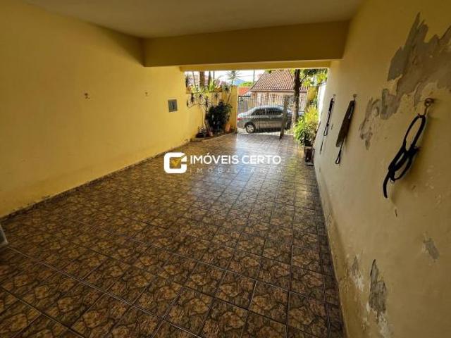 Imóvel no Pestana, Osasco: Duas casas em um terreno, ideal para moradia ou investimento!