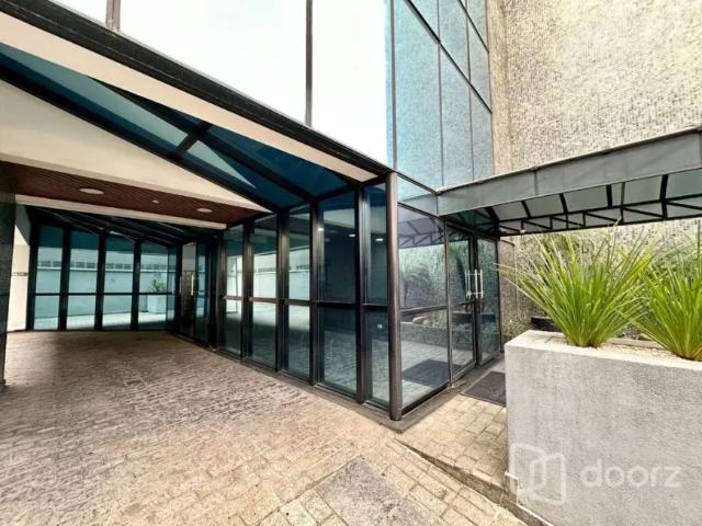 Imóvel na Doutor Olavo Egídio com 0 dormitórios e 232m²