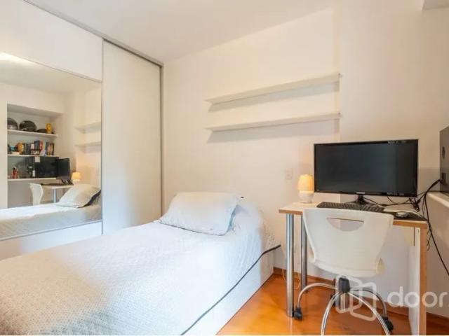 Imóvel na dos Franceses com 3 dormitórios e 116m²
