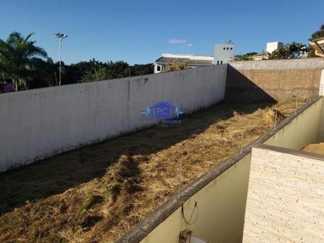 Imóvel situado nesta cidade de Conselheiro Lafaiete/MG, Condomínio Granja das Hortênsias Mansões