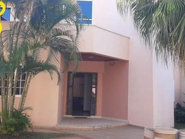 Imóvel super conservado, condomínio requisitado, abaixo do valor avaliado, documentação em ordem e a