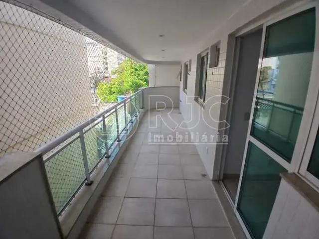Imóvel para venda tem 111 metros quadrados com 3 quartos em Tijuca Rio de Janeiro RJ