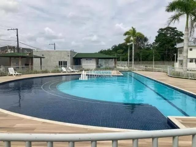 Imóvel para venda tem 200 metros quadrados com 4 quartos em Águas Brancas Ananindeua PA