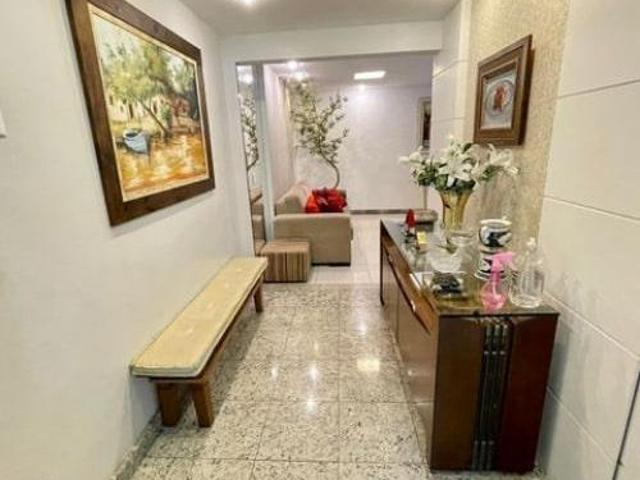 Imóvel para venda tem 220 metros quadrados com 3 quartos em SBC \ SP