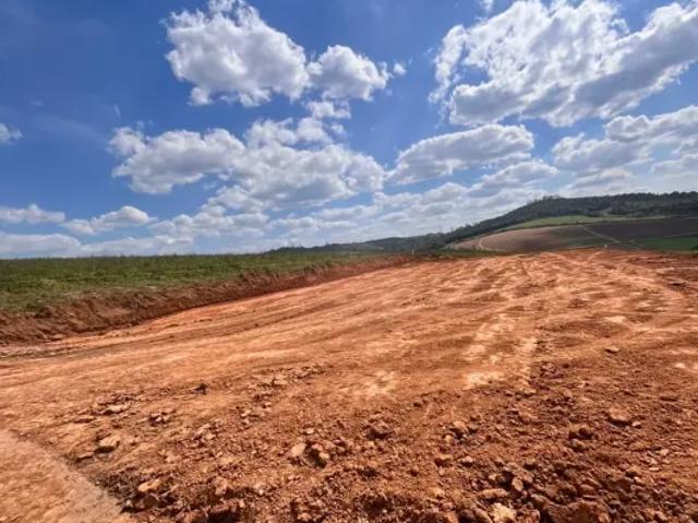 Imóvel para venda com 500 metros quadrados em Recreio Topázio Caucaia do Alto cotia sp